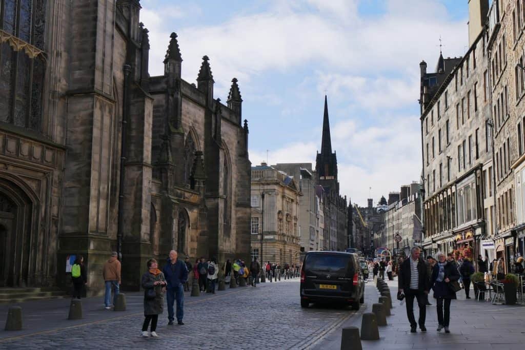33+ Incredible Things to Do in Edinburgh for Free - girl gone london